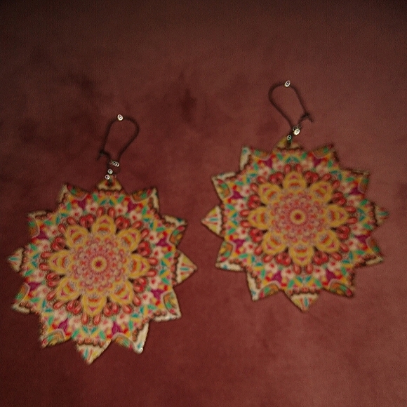 KATTA | Jewelry | Bogo Floral Mandala Earrings Lightweight Wood Flower ...